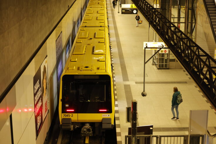 Berlin’s CDU wants barriers in the U-Bahn - The Berliner